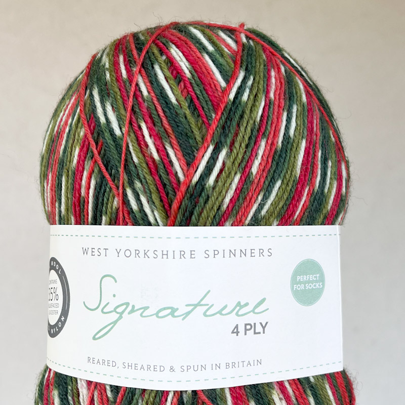 Signature 4ply-Holly berry – 2sheeps.com